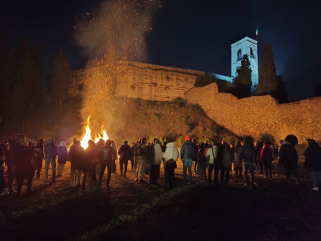 Cavriana - Ecco il tradizionale buriel: “Iniziamo l’anno con coesione ...