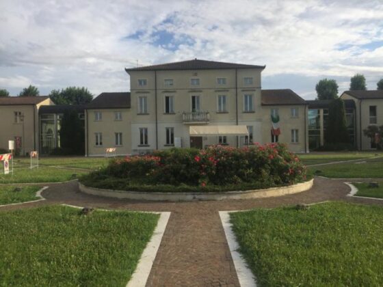 Curtatone, una poltrona per due | la Voce Di Mantova